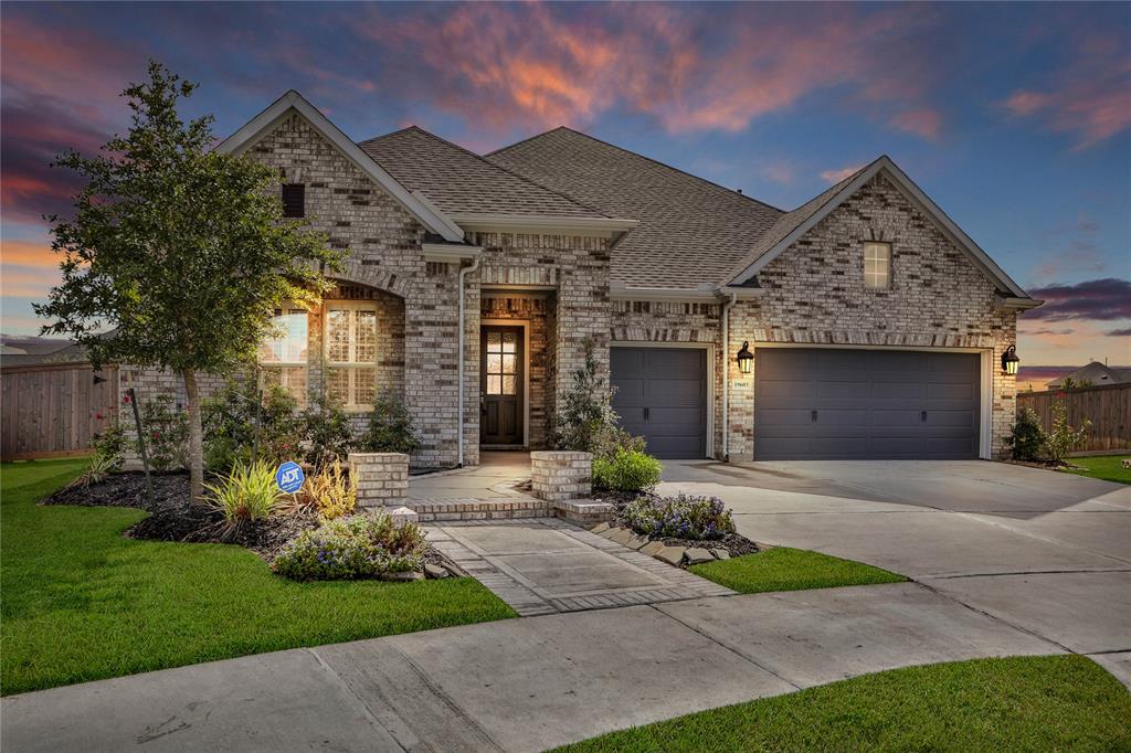 Make an Emergency Kit for Your Home - The Dedicated House