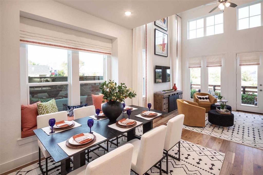 Choosing a Dining Table - The Dedicated House