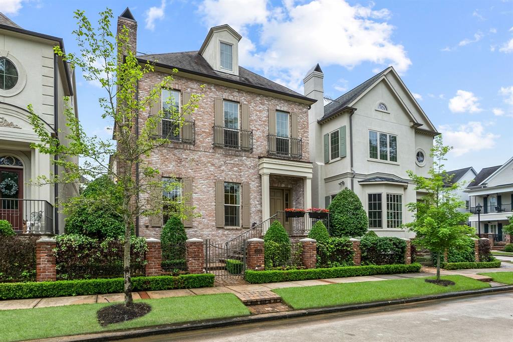 Summer Maintenance Homeowner - The Dedicated House