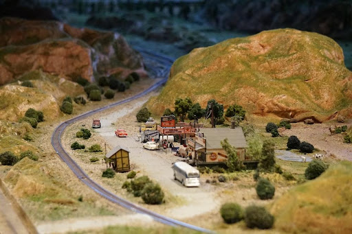 Building a Realistic Model Train - The Dedicated House